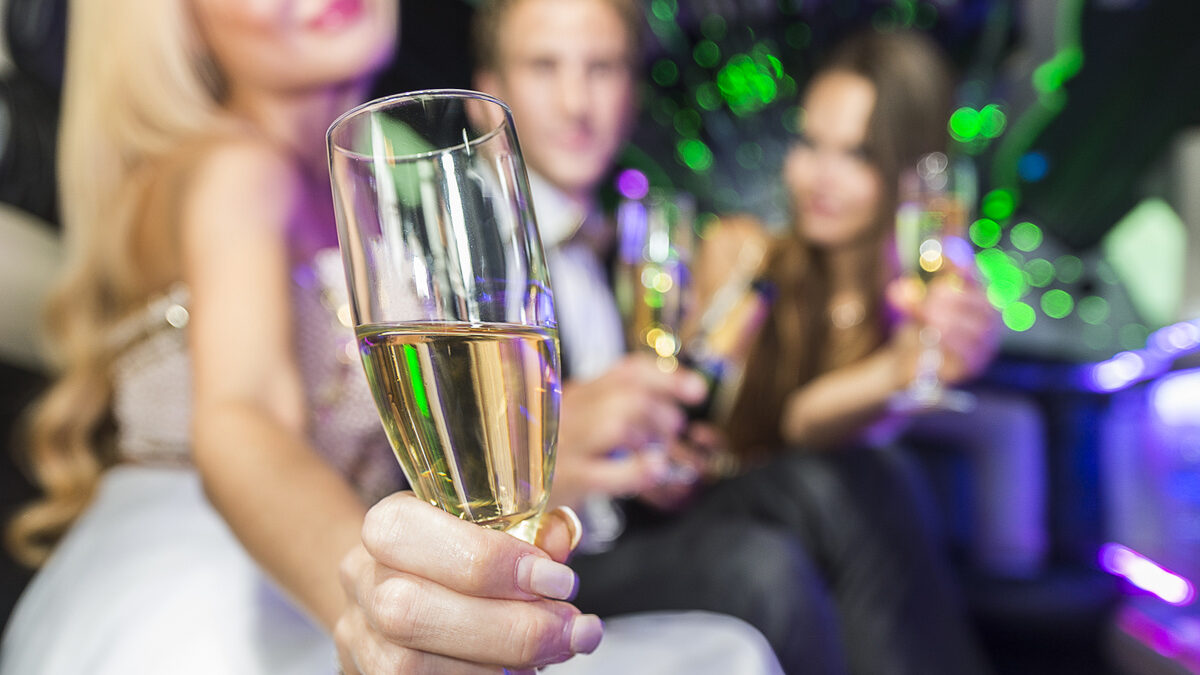 In the Feed and in the Glass: Celebrity alcohol marketing in Sweden | NVC